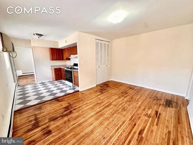 945 E Chelten Ave 3F, Philadelphia, PA