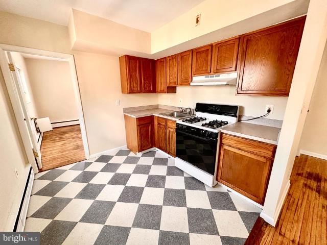 945 E Chelten Avenue # 3F