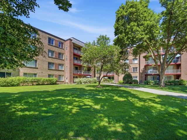 945 E Kenilworth Ave Unit 314, Palatine, IL 60074