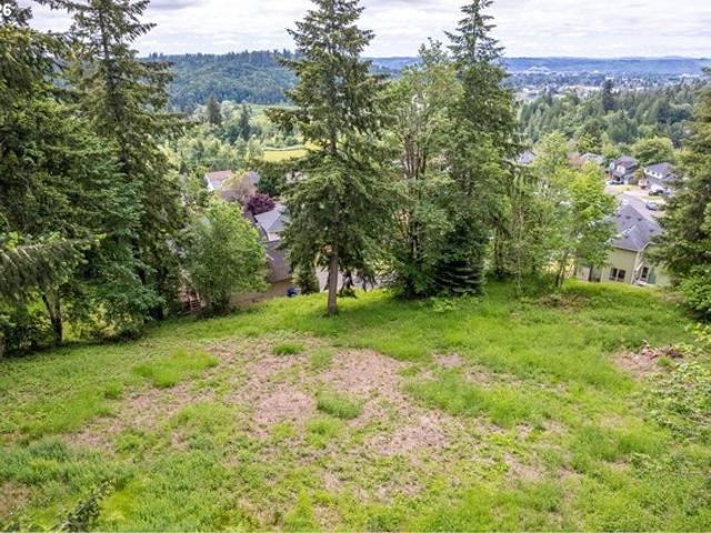 945 Edinburgh Ct, Kelso, WA 98626