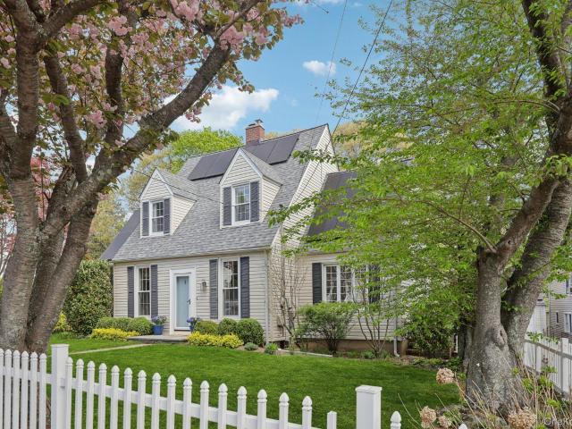 945 Harrison Dr, Centerport, NY 11721 | MLS #990785 | Compass
