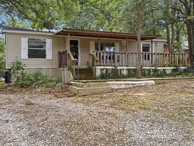 945 Lake Rd, Gordonville, TX 76245