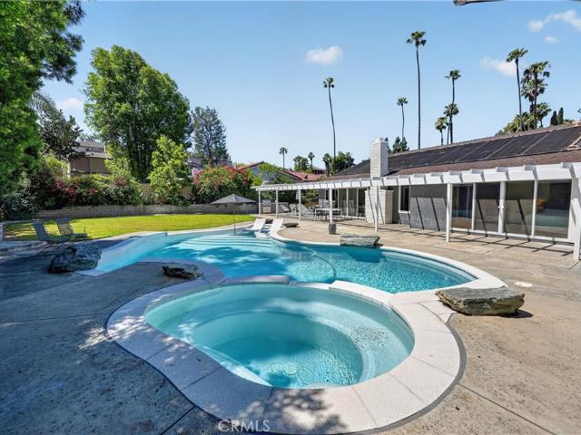 945 Le Conte Drive