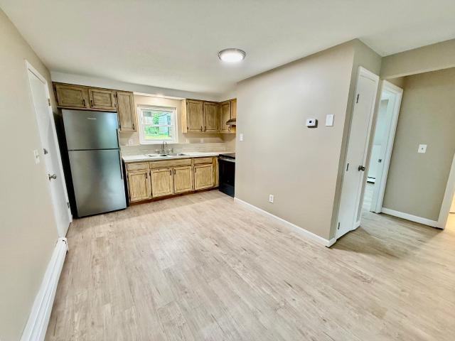 945 Mammoth Road # 1 S