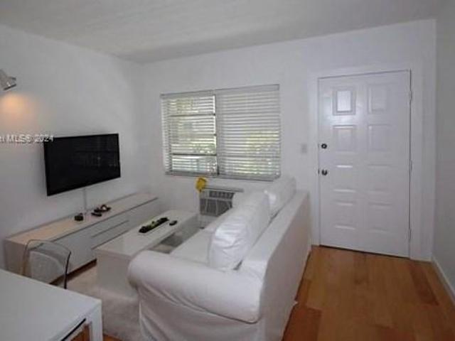 945 Meridian Ave #3, Miami Beach, FL 33139