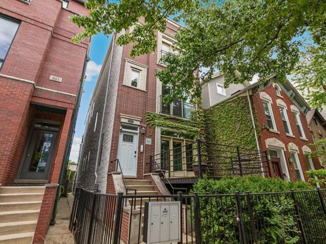 945 N Honore St Apt 3, Chicago, IL 60622