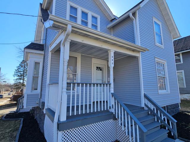 945 North Avenue