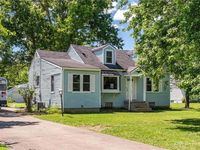 945 S Linden Ave, Miamisburg, OH 45342