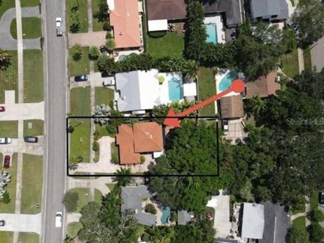 945 Snell Isle Blvd NE, Saint Petersburg, FL 33704