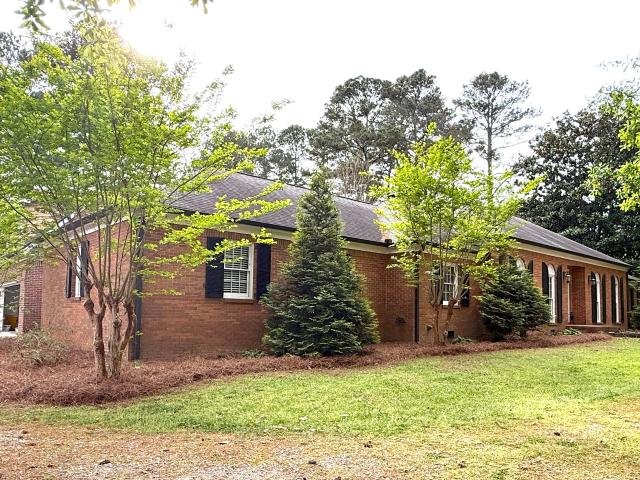 945 Poplar Street