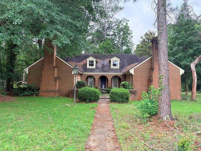 945 Pearson Dr SW, Dawson, GA 39842