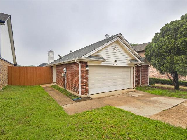 945 Ramblewood Drive