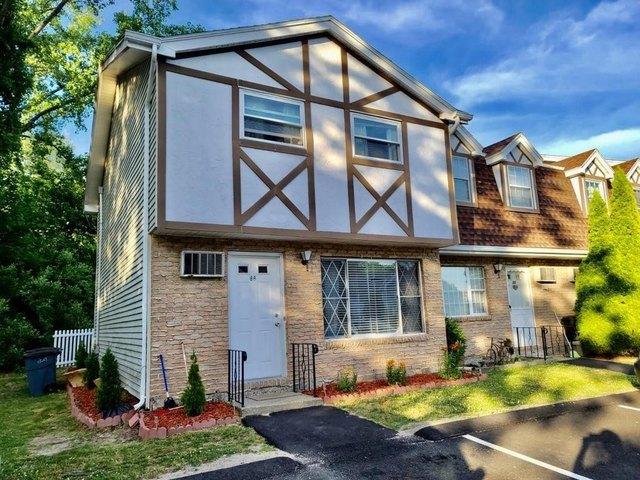 945 Riverside Dr Apt 8A, Methuen, MA 01844