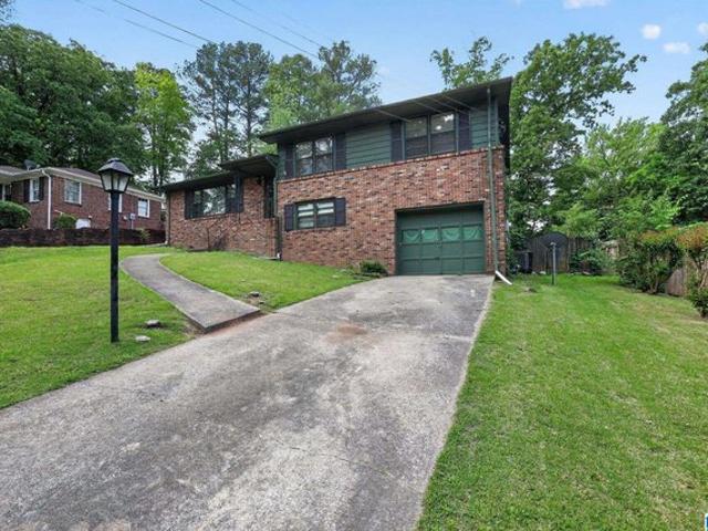 945 Ridgewood Cir, Birmingham, AL 35235