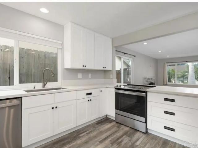 945 Woodgrove Dr
