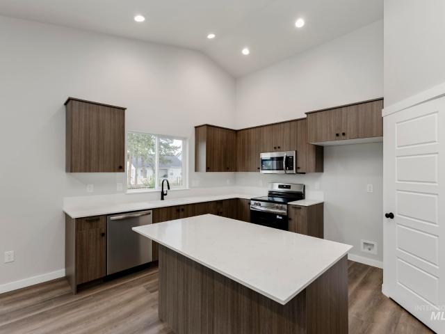 9464 W Blazing Star St