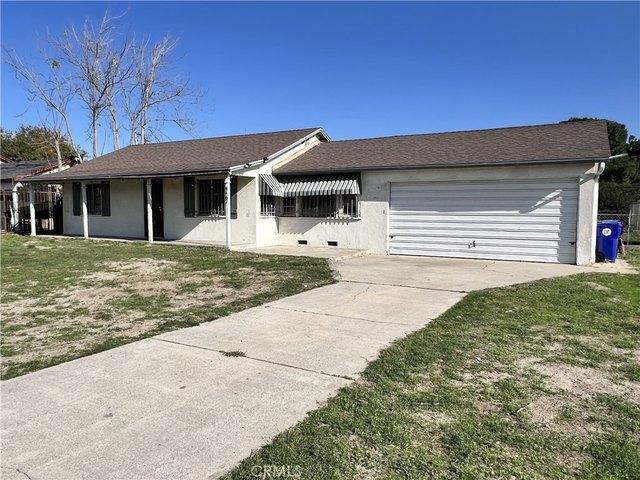 9467 Palm Ln, Fontana, CA 92335