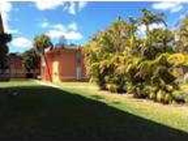 9467 SW 76th St #Q3, Miami, FL 33173