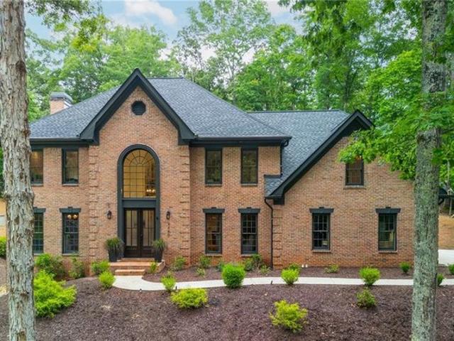 9460 Mistwater Close, Roswell, GA 30076