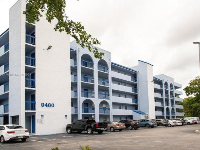 9460 Fontainebleau Blvd #132, Miami, FL 33172