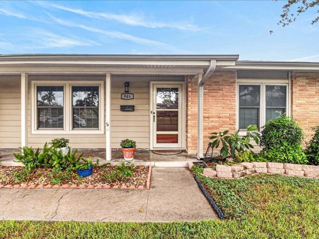 946 Carmel Parkway