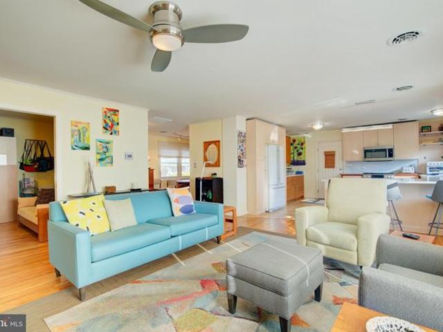 946 Bryant Ave, Colonial Beach, VA 22443