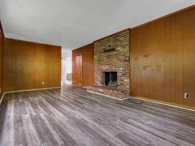 946 Greenwood Ave