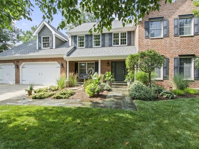 946 E Krista Ct, Palatine, IL 60074
