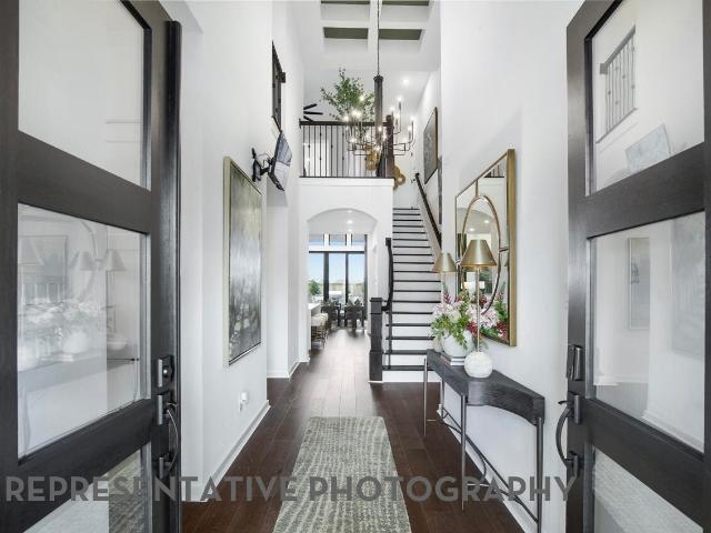 946 Hilltop View Lane