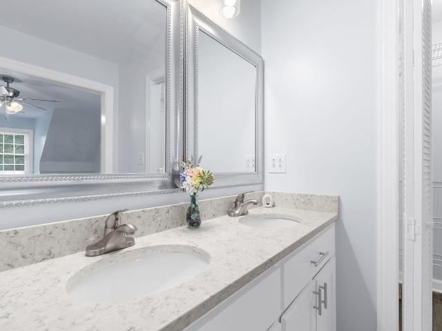 946 Melrose Dr, Charleston, SC 29414 | MLS #26015