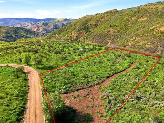 946 Mill Rd Unit 116, Huntsville, UT 84317