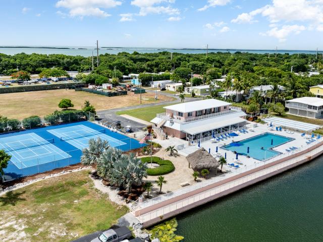 946 S Topaz Ave, Key Largo, FL 33037 | MLS #618016