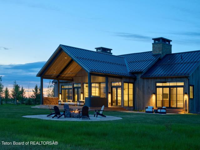 946 Whistling Ct, Tetonia, ID 83452 | MLS #25 2304 | Compass