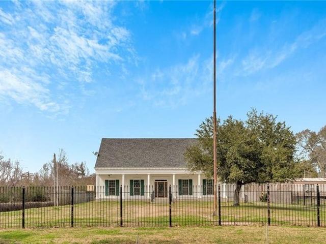 9474 Barataria Blvd, Marrero, LA 70072