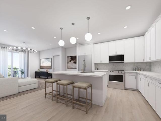9475 Sprague Ave Unit 611, Fairfax, VA 22031