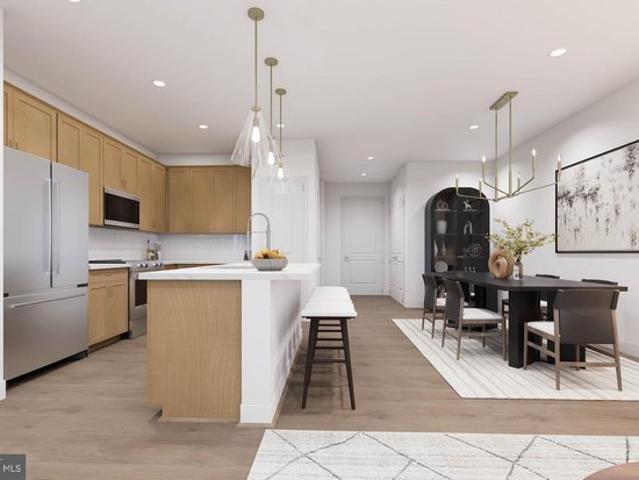 9475B Sprague Ave Unit 10, Fairfax, VA 22031