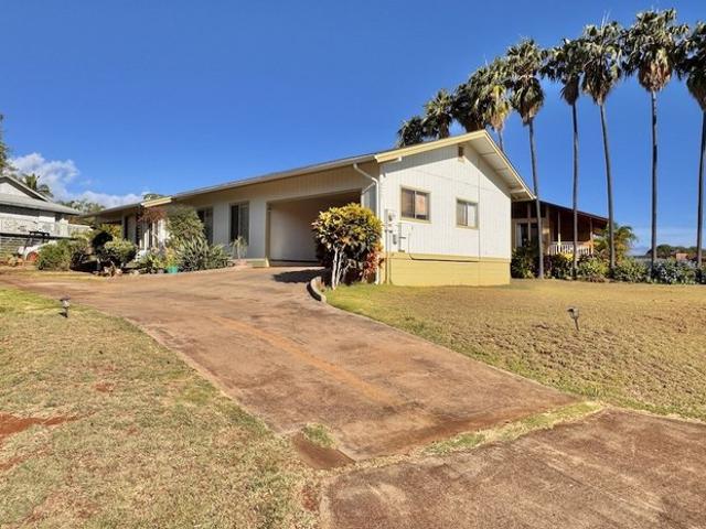 9477 Keolewa St, Waimea, HI 96796
