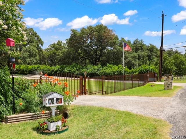 9477 Windwood Dr