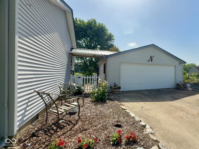 9470 N County Road 700 W