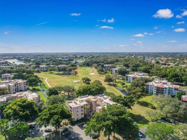 9471 Evergreen Pl Apt 104, Davie, FL 33324