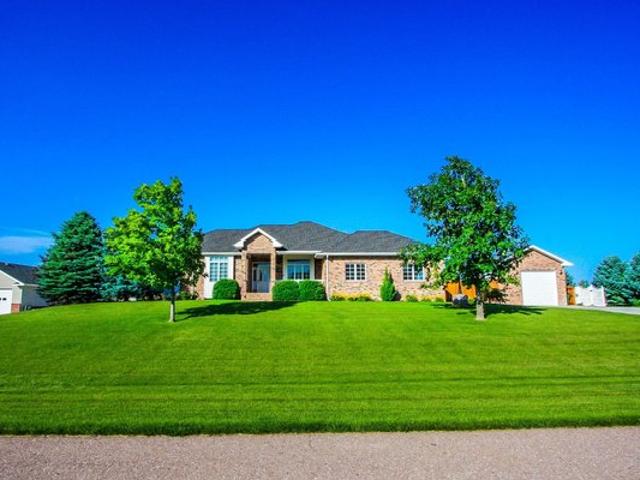9471 S Sierra Dr, North Platte, NE 69101