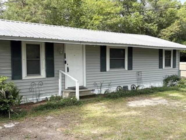 947 11th Ave, Graceville, FL 32440