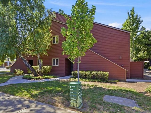 947 Catkin Ct, San Jose, CA 95128