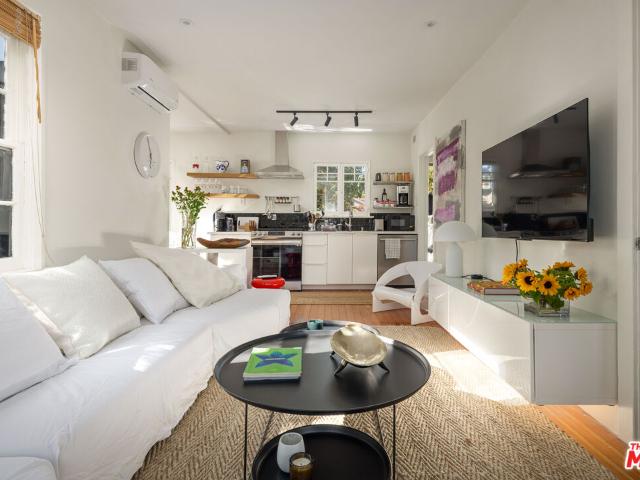 947 Amoroso Pl, Venice, CA 90291 | MLS #26634