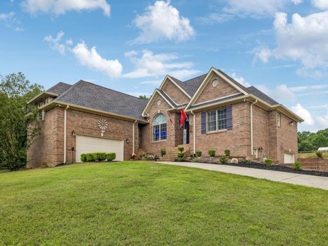 947 Bold Springs Rd, McEwen, TN 37101