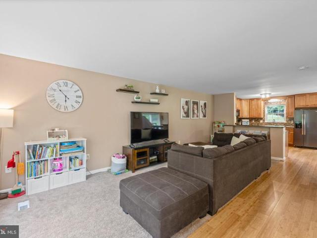 947 Dogwood Court