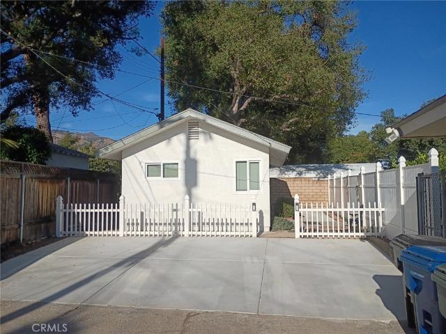 947 E Cypress Avenue