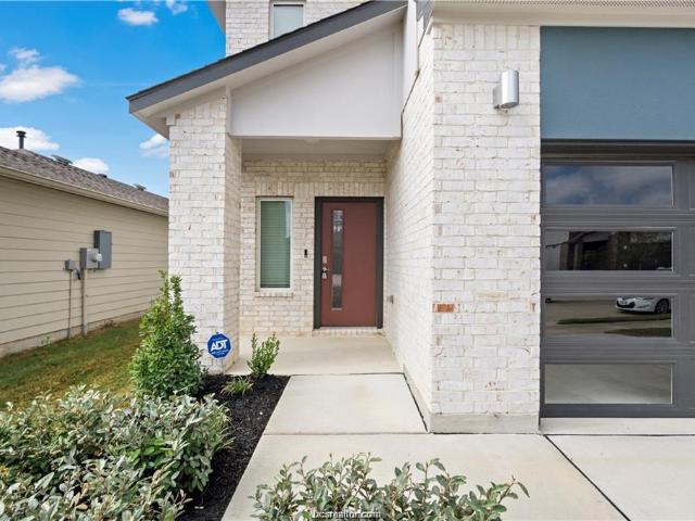 947 Lady Bird Lane