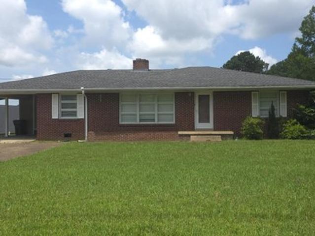 947 N Broad St, Lexington, TN 38351