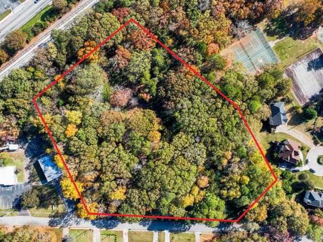 947 Sheppard Rd, Stone Mountain, GA 30083 | MLS #10520